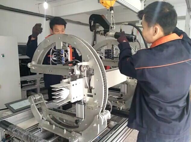 Busbar Clinching Machine For Busbar Trunking BBT Assembly and Reversal