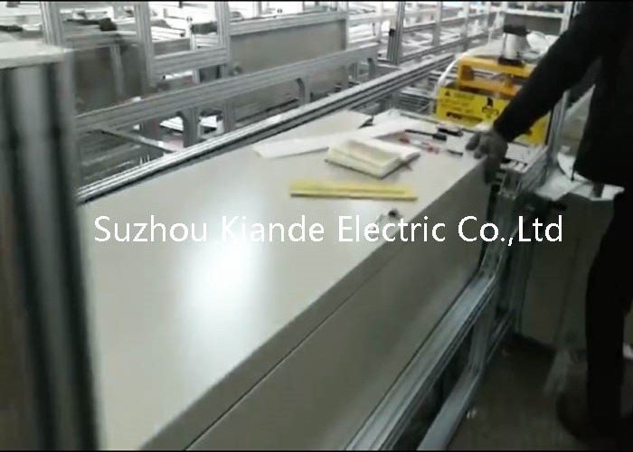 Mylar folding machine for busbar conductor insulation packing