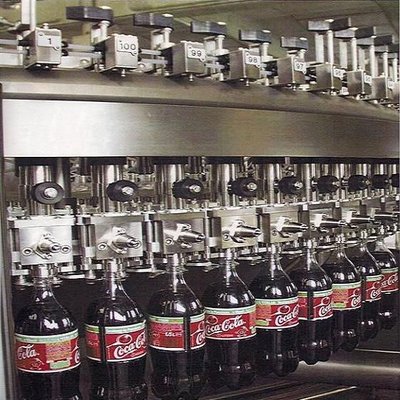 China Automatic 3-In-1 Gas Drink/Carbonated Filling Machine/Equipment/Line supplier