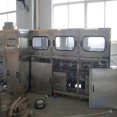 China Automatic 5 gallon 18.9L bottle barrel beverage water filling machine supplier