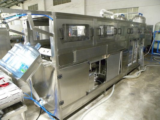 China bottle filling machinery supplier