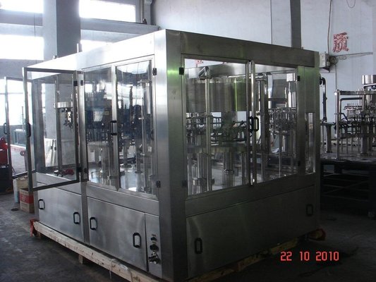 Automatic Carbonated Drink Filling Machine for 3 in 1 Filling machine Complete beverage filling machine supplier