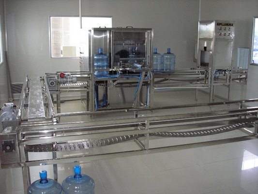 Automatic big plastic barrel bottle filling machine for 5 Gallon and 20L Pure water production line supplier