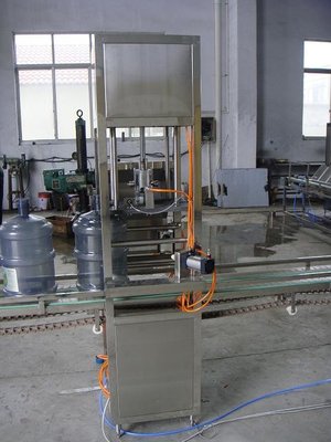 3 or 5 gallons 18.9L drinking water filling plant/water making machine supplier