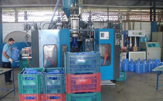 5 gallon 19L PET bottle blowing machine manufacturer supplier