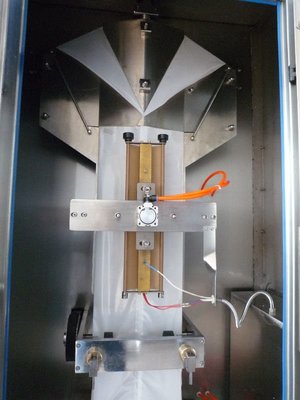 Full Automatic Sachet water/juice bag filling/sealing/making machine supplier
