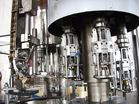 Automatic Single Head Glass Bottle Aluminium Cap Screw Capping Machine supplier