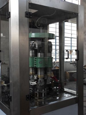Automatic glass bottle crown caps capping machine / beer bottle cap sealing machine supplier