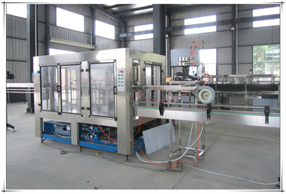 china supplier making beverage washing filling puting cap's machine /bottle water line supplier