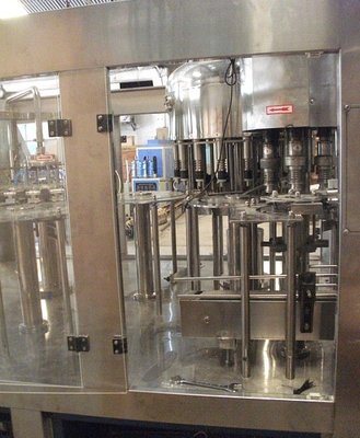 wine bottling machine supplier