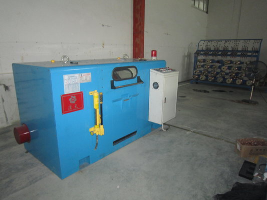 Vertical High Speed Cable Stranding Machine For Wire Core Stranding / Synchronously Packing