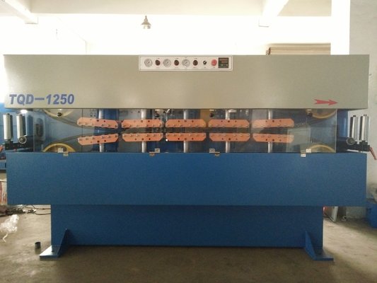 Crawler type tractor machine
