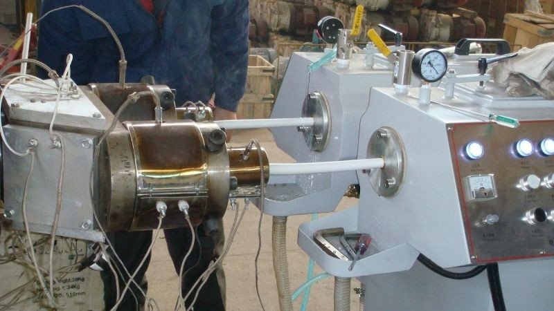 Full Automatic Cable Production Line , Cable Extrusion Machine 6 Segment Temperature Control
