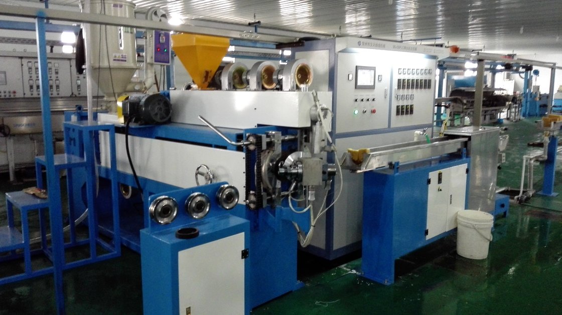 Multi Color Wire Plastic Sheet Extruders , Plastic Extruder Machine Single Screw HT-HF-90