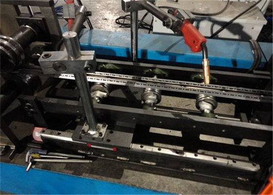 Nine Fold Profile Metal Forming Equipment 60mm Roller Axis Saw Cutting Without Bur