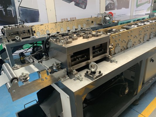 Low Cost Prefabricated House Light GaugeSteel Villa Well Design Resort Hotel Frame Forming Machine