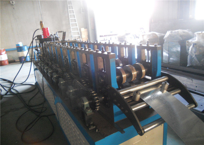Galvanized Steel  Shutter Roll Forming Machine , GCR15 Roller Shatter Making Machine