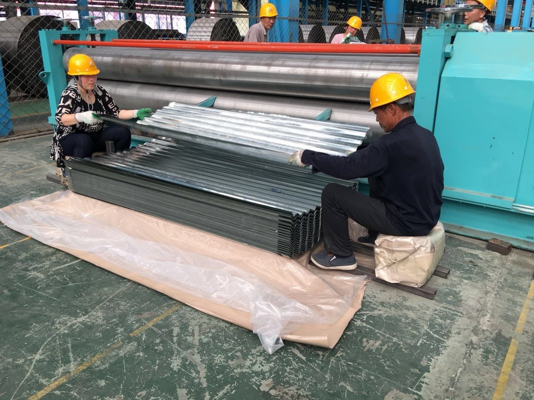 Professional Hot Dipped Galvanized Steel Coils 0.13MM 0.2MM Thickness For Corrugated Sheets