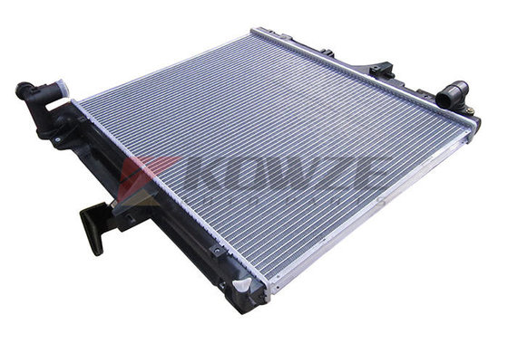 Black Color Mitsubishi L200 Radiator , Auto Parts Radiator Assy 1350A182