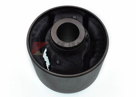 Mitsubishi Pajero Car Parts Big Front Differential Mount Bushing MR374575