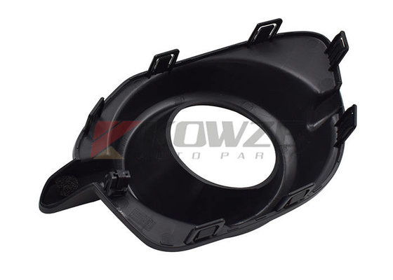 8321A606 Front Right Fog Lamp Cover Mitsubishi Body Parts Pajero Sport KG5W KG6W