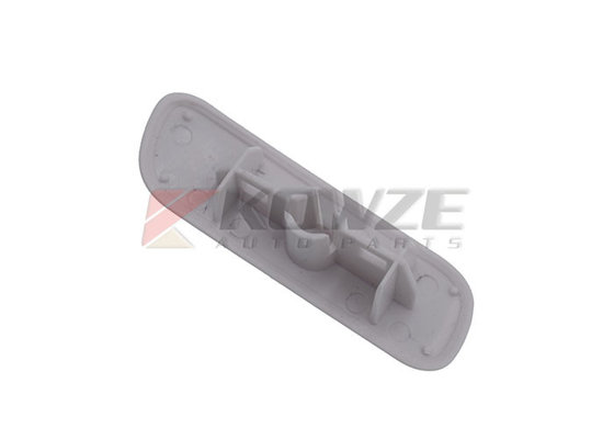 V87 V88 V93 V97 V98 Mitsubishi Pajero Parts / Headlamp Washer Hole Cover 8264A027XA