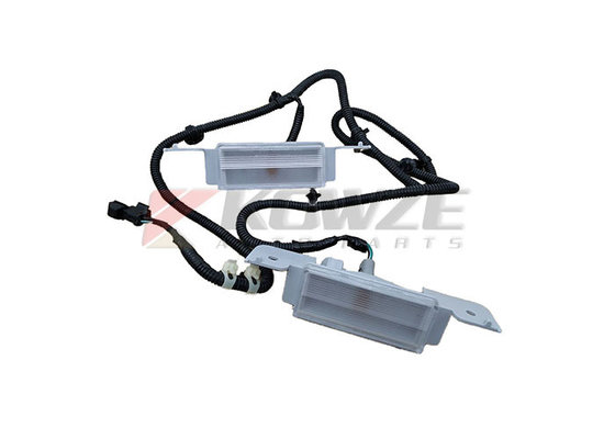 Standard Side Step Lamp Unit For Mitsubishi Pajero V63 V68 V73 V75 V77 V78 MN123457 8390A007