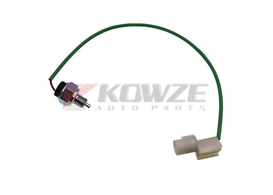 T / F H-L Gearshift Lamp Switch For Mitsubishi Pajero 4D56 4M40 V43 V44 V45 V46 MB837109