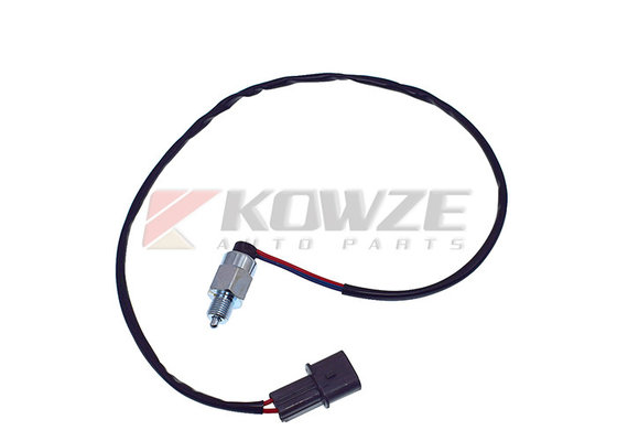 Freewheel Clutch Switch For Mitsubishi Pajero Triton L200 K74T K75T K94W MR176697
