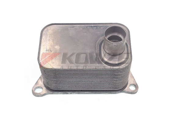 Standard Car Auto Spare Parts / Engine Oil Cooler For VW AUDI CC A4 A6 Q5 06J117021D