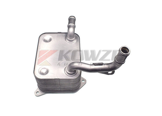 079117015A Car Auto Spare Parts / Automatic Oil Cooler For AUDI Q7 TOUAREG 079117021M