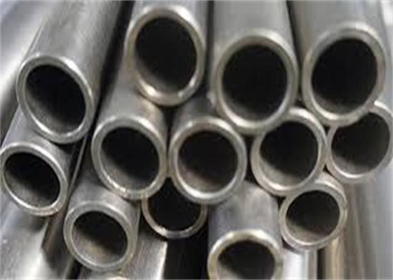Seamless Carbon Steel Pipe / Round Steel Tubing Long Working Lifespan