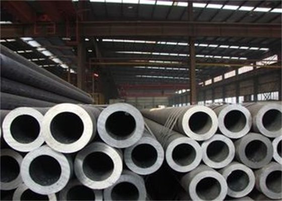 Bright Round Seamless Steel Pipe 20 Inch Galvanized Surface Treatment