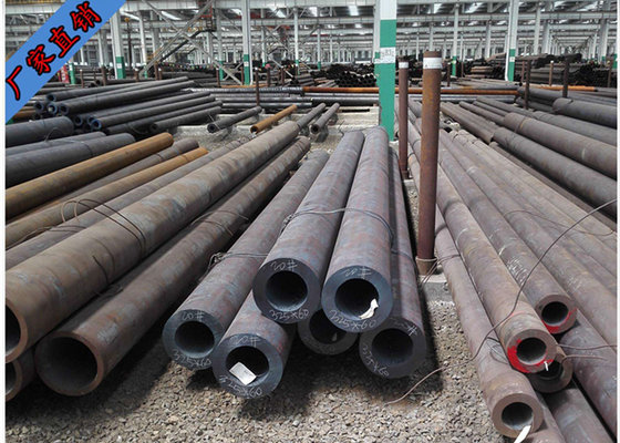 SCH40 Seamless Carbon Black Steel Tube , Round Steel Tubing Customized Service
