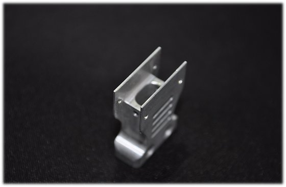 Custom Fine Surface CNC Milling Machine Parts For Automotive ROHS ISO