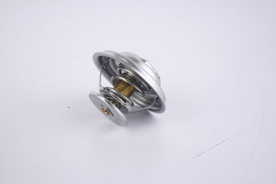 Car Parts Accessories Auto Thermostat , B.M.W. Engine Thermostat 1710953 11531713040 SWT2605-80