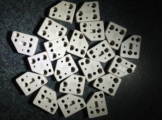 PPS / PAI / Peek Custom Machined Parts T3.5mm T3.0mm T2.5mm FPC Testing Equipment