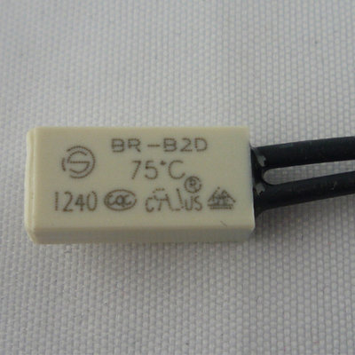 BR-B2D Thermal Protector used for automotive heating pad , Bimetallic Disc Thermostats