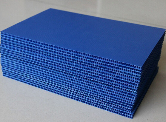 Colorful Indoor / Outdoor Twin Wall Corrugated Plastic Danpla Sheets