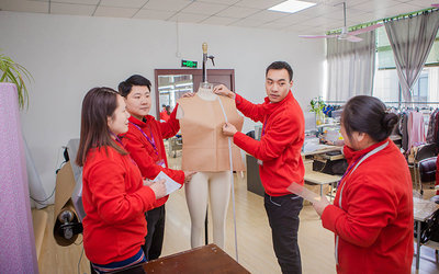 Wuhan dolucky knitwears co.,ltd