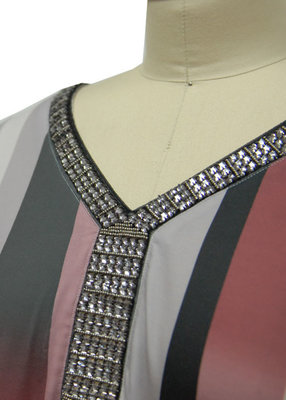 Women'S V Neck Long Sleeve T Shirts , Womens Baggy T Shirts Shiny Beaded Decoration supplier