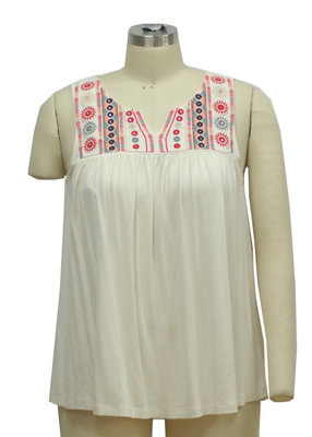 National Flavors Embroider Ladies Tank Tops Loose Fitting Camisole Tops Soft supplier