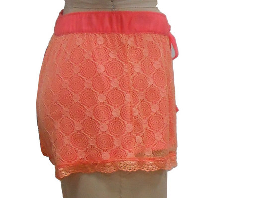 Silky Feeling Ladies Casual Shorts , Women'S Plus Size Elastic Waist Shorts Lace Layer supplier