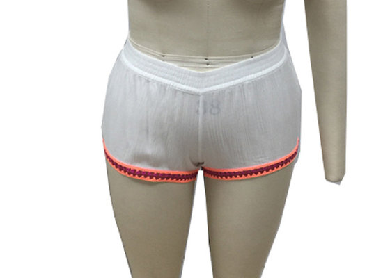 Skinny Pattern White Ladies Casual Pants Lace Decoration Women'S Pajama Shorts supplier