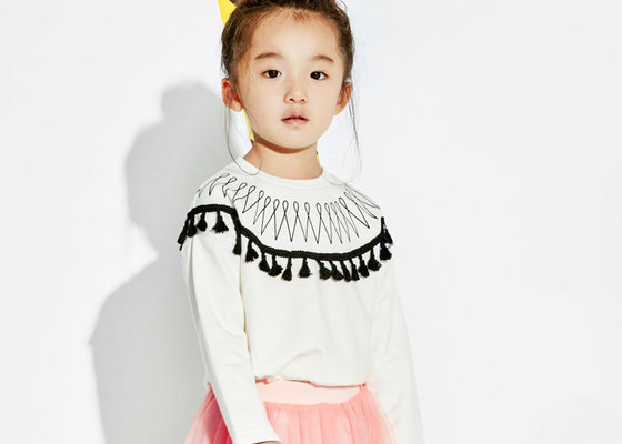 Nice 100% Cotton Girls Winter Sweater , Warm Girls Crew Neck Sweater supplier