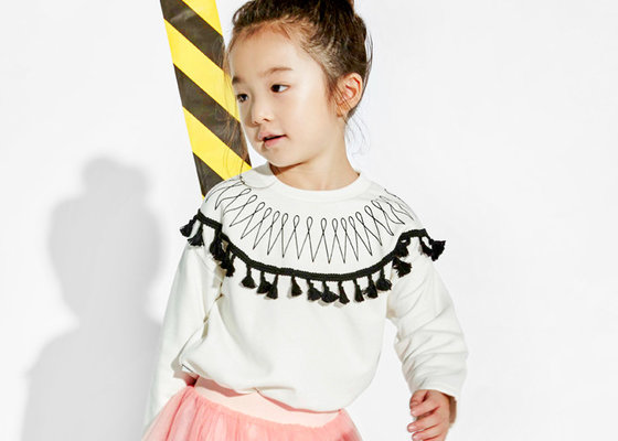 Nice 100% Cotton Girls Winter Sweater , Warm Girls Crew Neck Sweater supplier