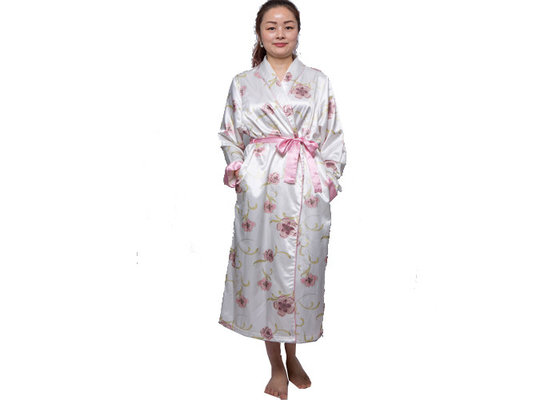 Classic Ladies Satin Pyjamas , Long Sleeve Ladies Satin Nightwear With Flower Printing supplier