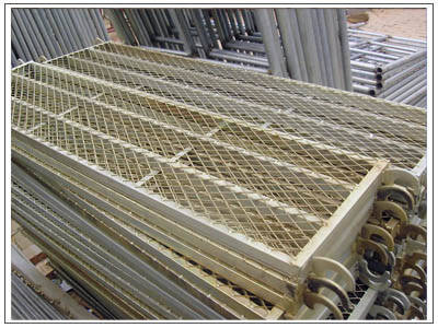 Cheap Mesh scaffolding steel plank catwalk  Transomsmetal ladder with hook or without