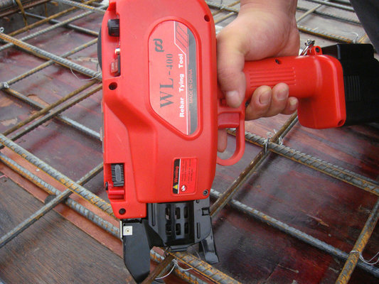 Rebar Tying Machine / Rebar Tier Building Construction Equipment