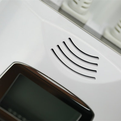 Dual gas alarm for carbon monoxide and lpg gas used indoor